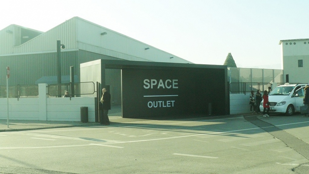 Guia de Compras na Toscana: The Space Prada Outlet